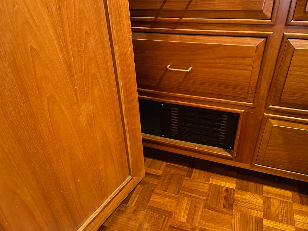 Hurricane Chinook hydronic heating system